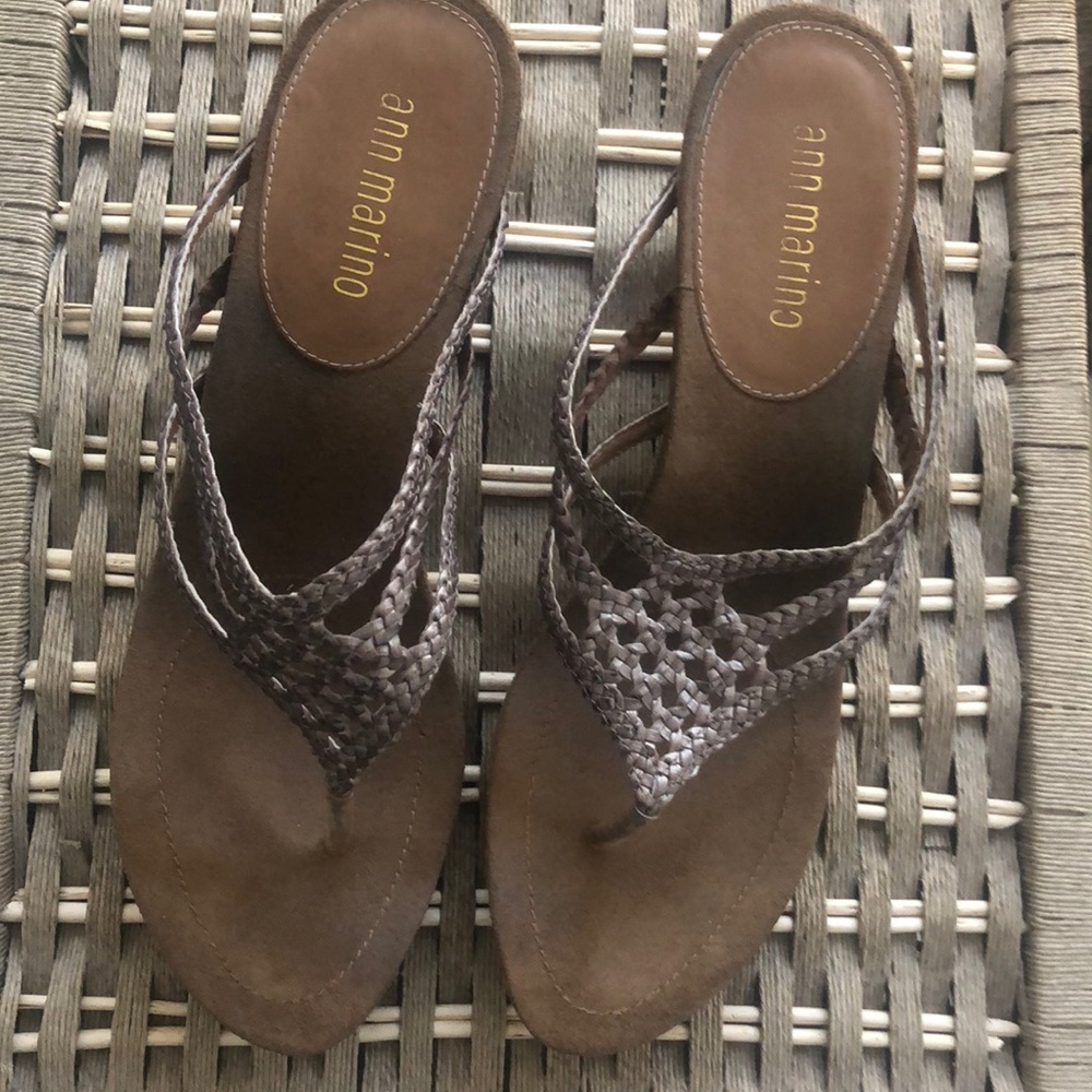 Anne Marino Bronze Woven Leather Sandal - Gem